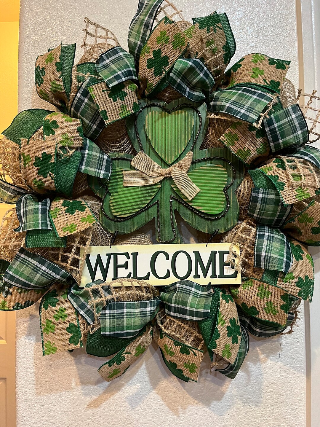 FARMHOUSE IRISH WELCOME Wreath, Burlap Deco Mesh, Shamrock, St Patrick ...