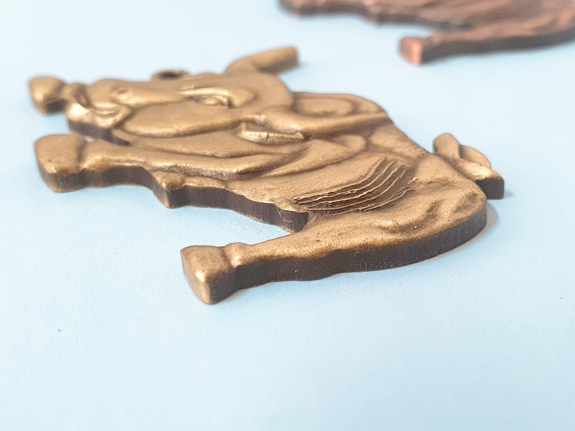 Wall Street Charging Bull Key-ring - Etsy