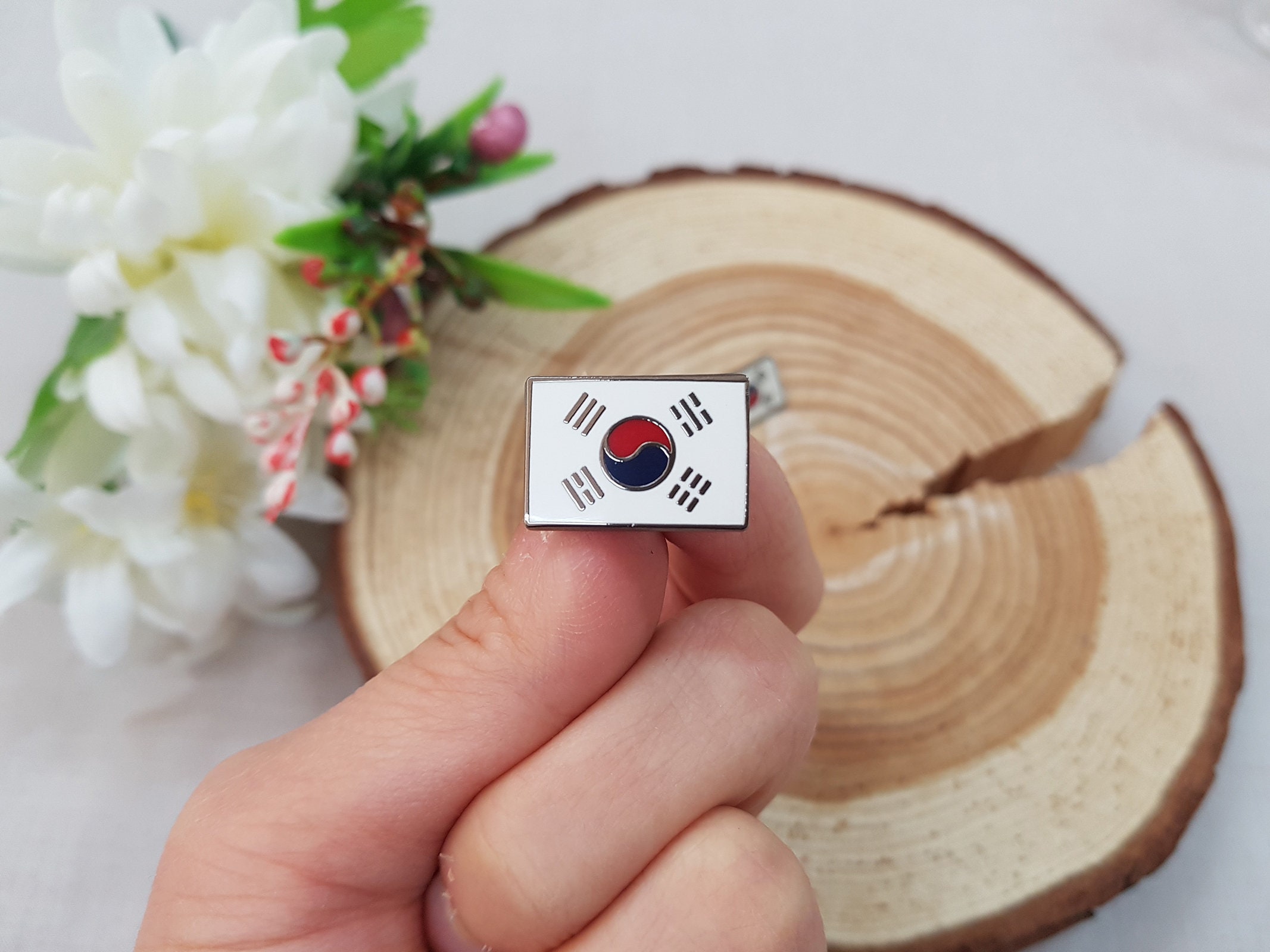Taegeukgi Korea Flag Pin Badge | Etsy