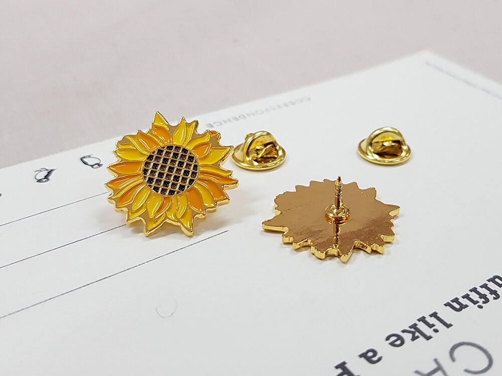 Sunflower Pin Badge - Etsy UK