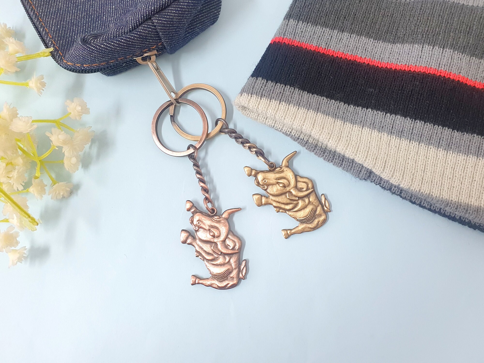 Wall Street charging Bull Key-ring | Etsy