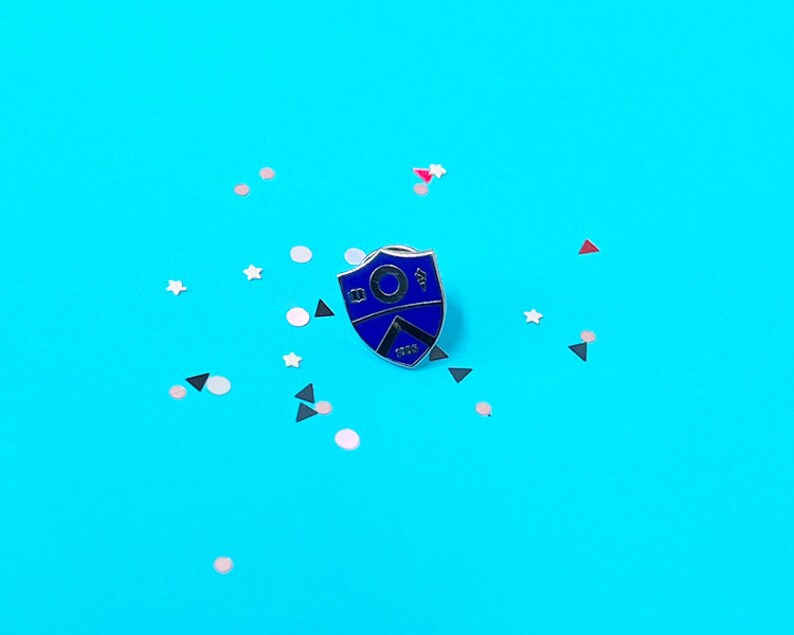 Yonsei University Pin Badge in KOREA. - Etsy