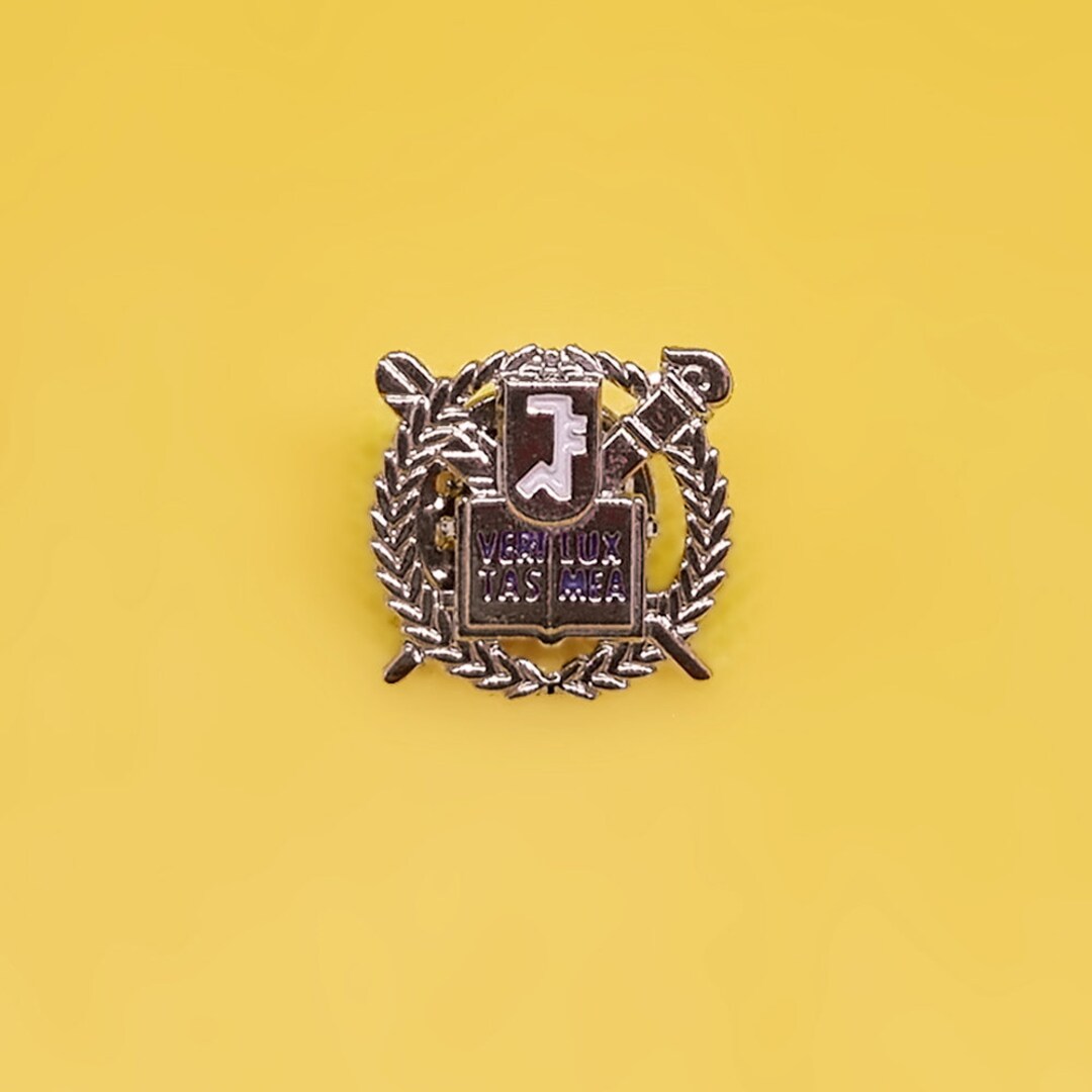 Seoul National University Pin Badge in KOREA. - Etsy