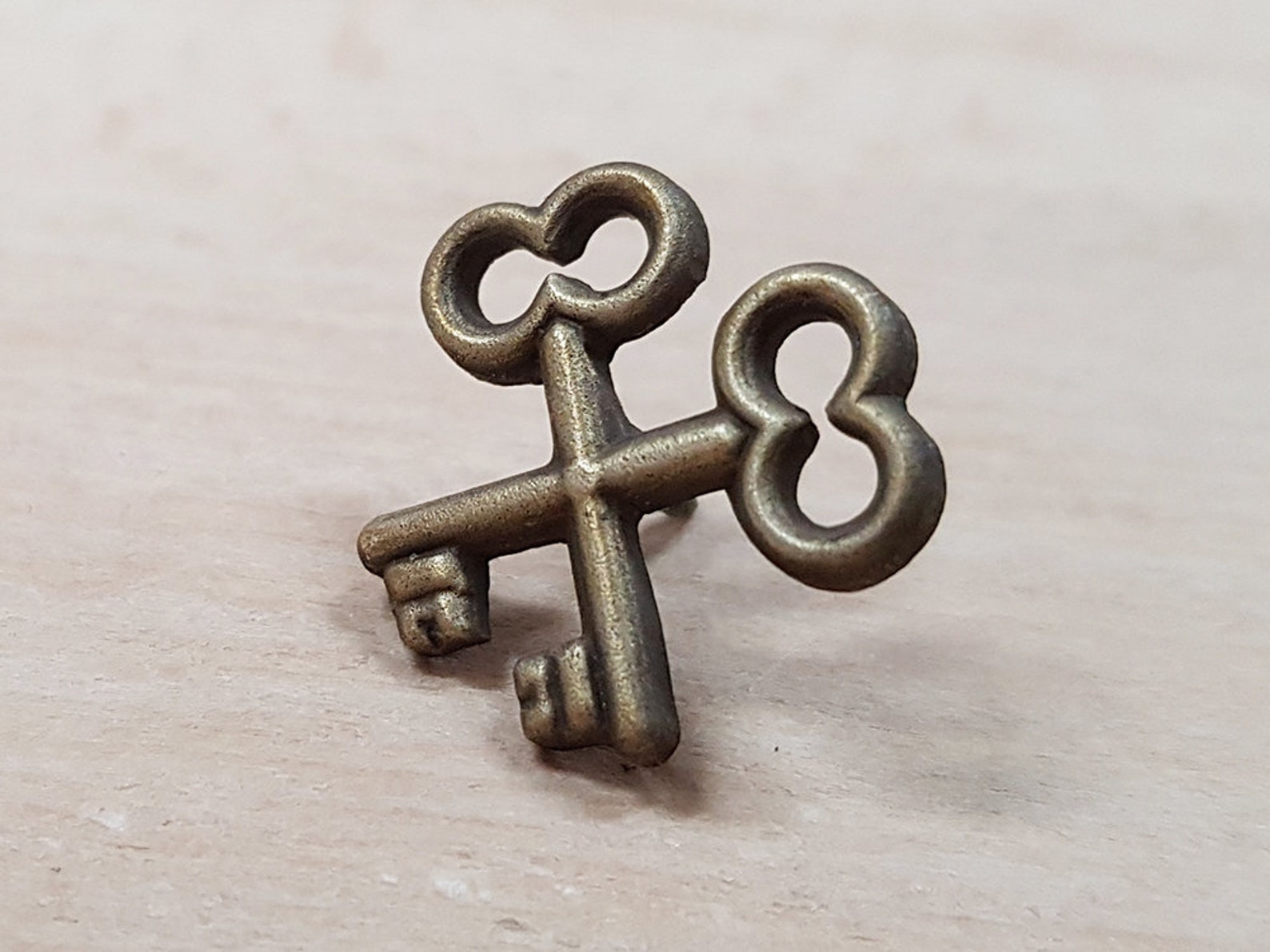 Concierge Pin Badge additional - Etsy