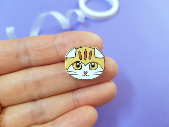 Scottish Fold cheese Cat Pin-badge | Etsy