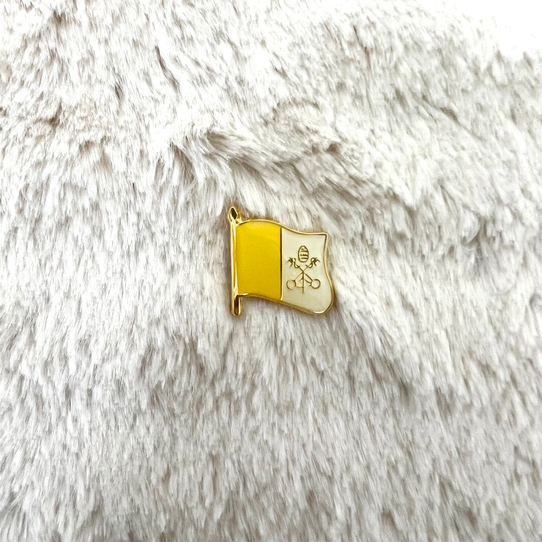 VATICAN Flying Flag Pin Badge - Etsy