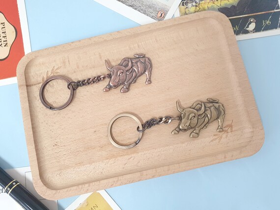 Wall Street charging Bull Key-ring | Etsy