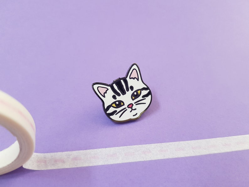 American Shorthair Cat Pin-badge | Etsy