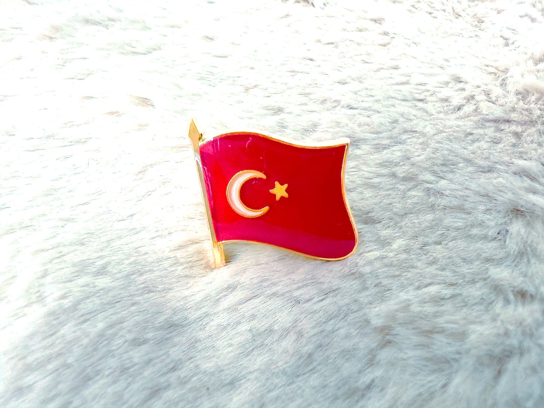 Turkiye Flying Flag Pin Badge - Etsy