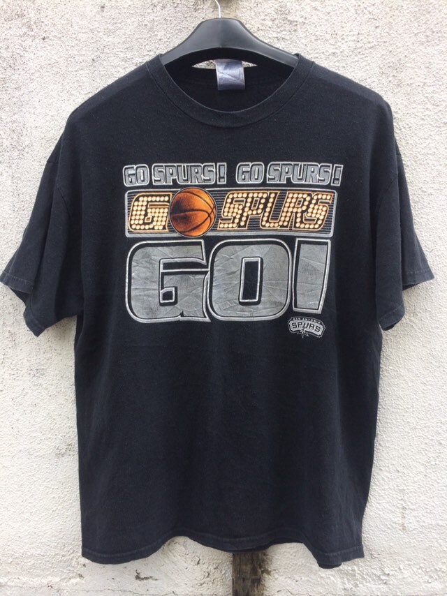 Vintage San Antonio Spurs t shirt/ vintage 90s basketball t | Etsy Vintage San Antonio Spurs t shirt/ vintage 90s basketball t | Etsy
