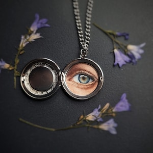 Custom Vintage Photo Locket/ Watercolor Custom Lover's Eye / Vintage ...
