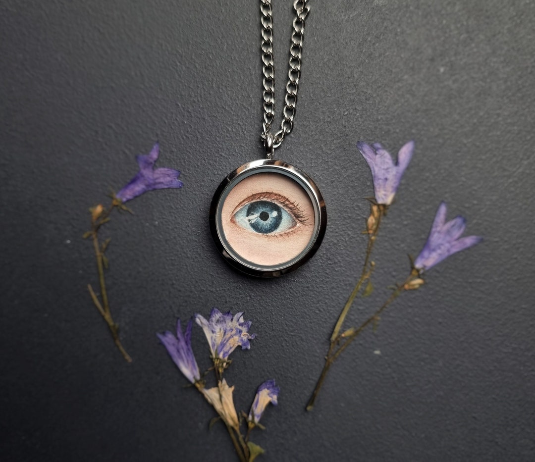 Custom Lover's Eye Pendant/ Personalized Memory Locket Necklace/ Custom ...