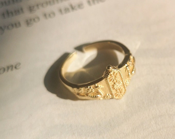 Signet Pinky Ring With Peacock Motif - Delicate Signet Ring - 22ct Gold ...