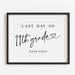 Minimalist First Day of Senior Year Sign Printable, Modern Back to ...