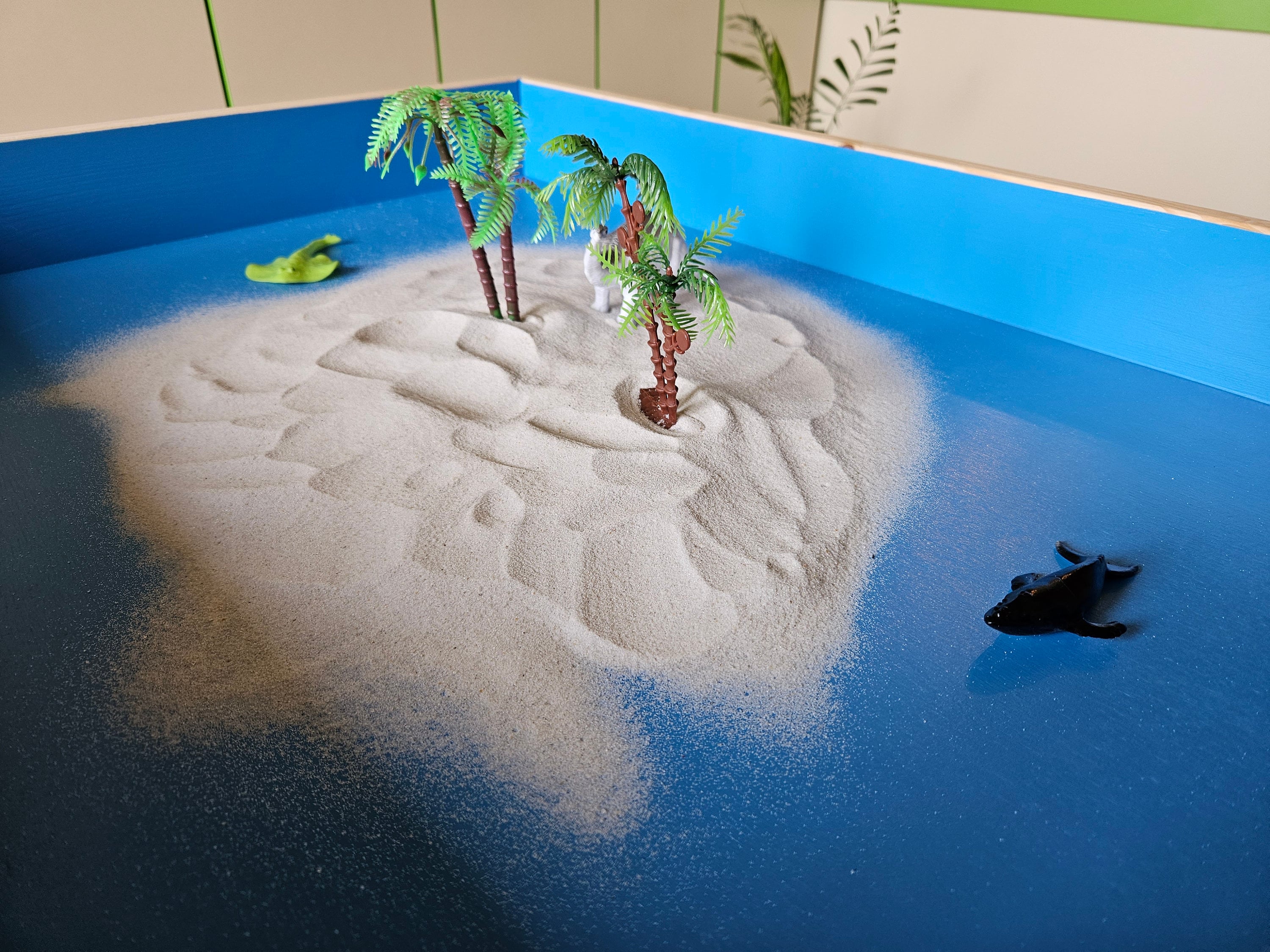 Jungian Sand Therapy Natural Wood Montessori Sandbox With Lid and Legs ...