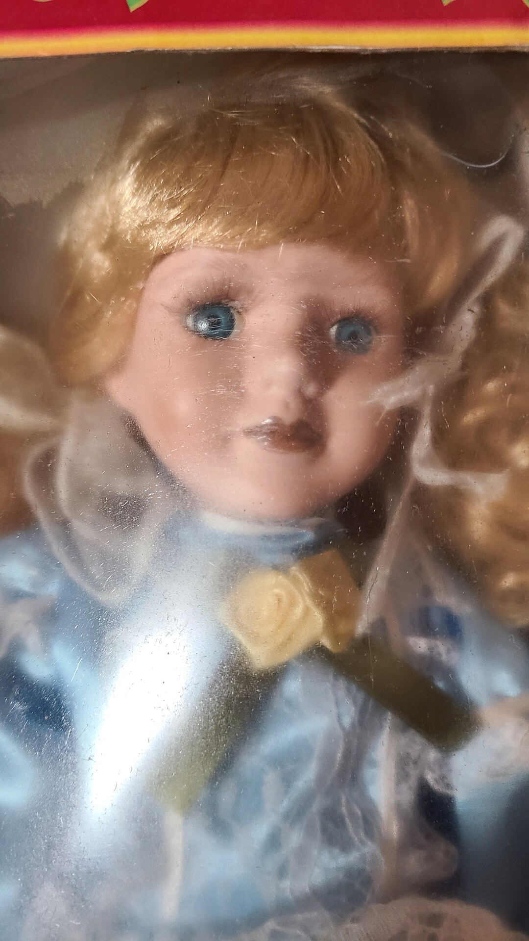 16 Inch Porcelain Girl Doll Beauty Romantic (new in Open Box) Box Shows ...