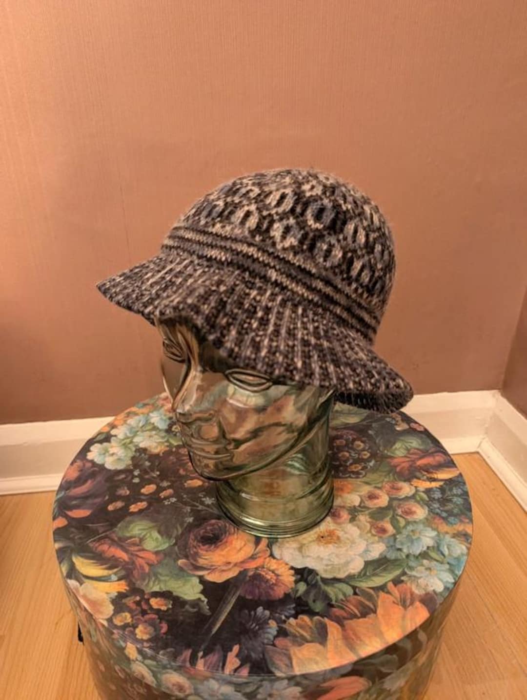 Vintage Kangol Knitted Brim Hat in Grey Pattern - Made in the UK ...