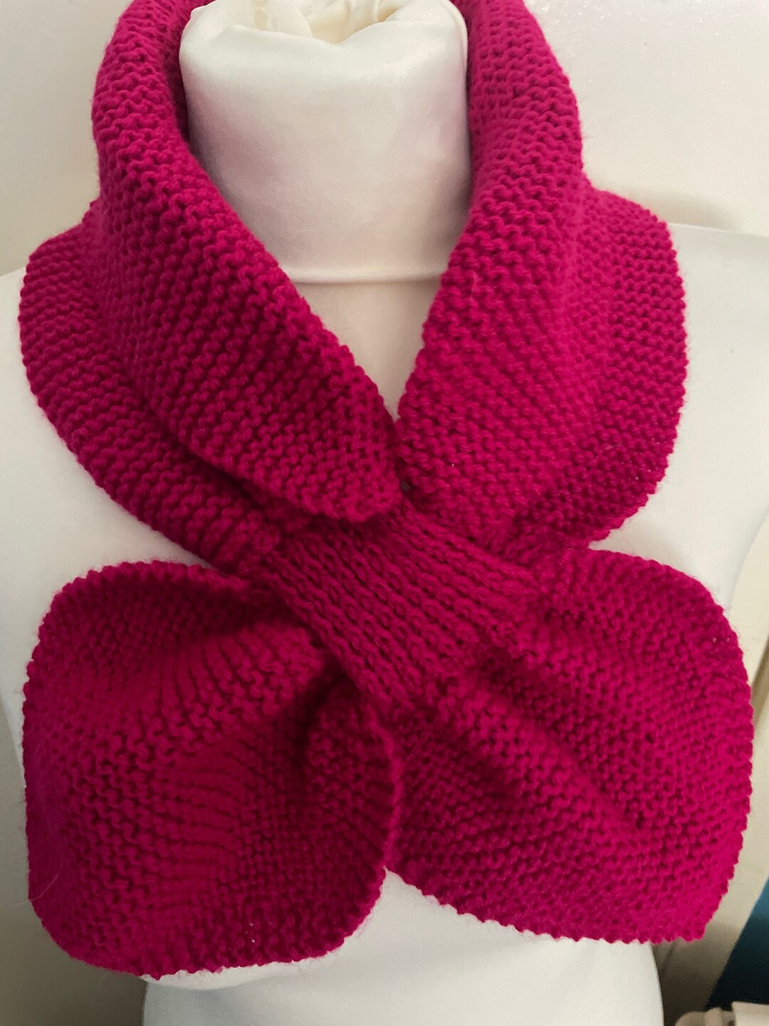 Knitted Miss Marple Vintage Keyhole Neck Scarf , 1940s Petal Scarf ...