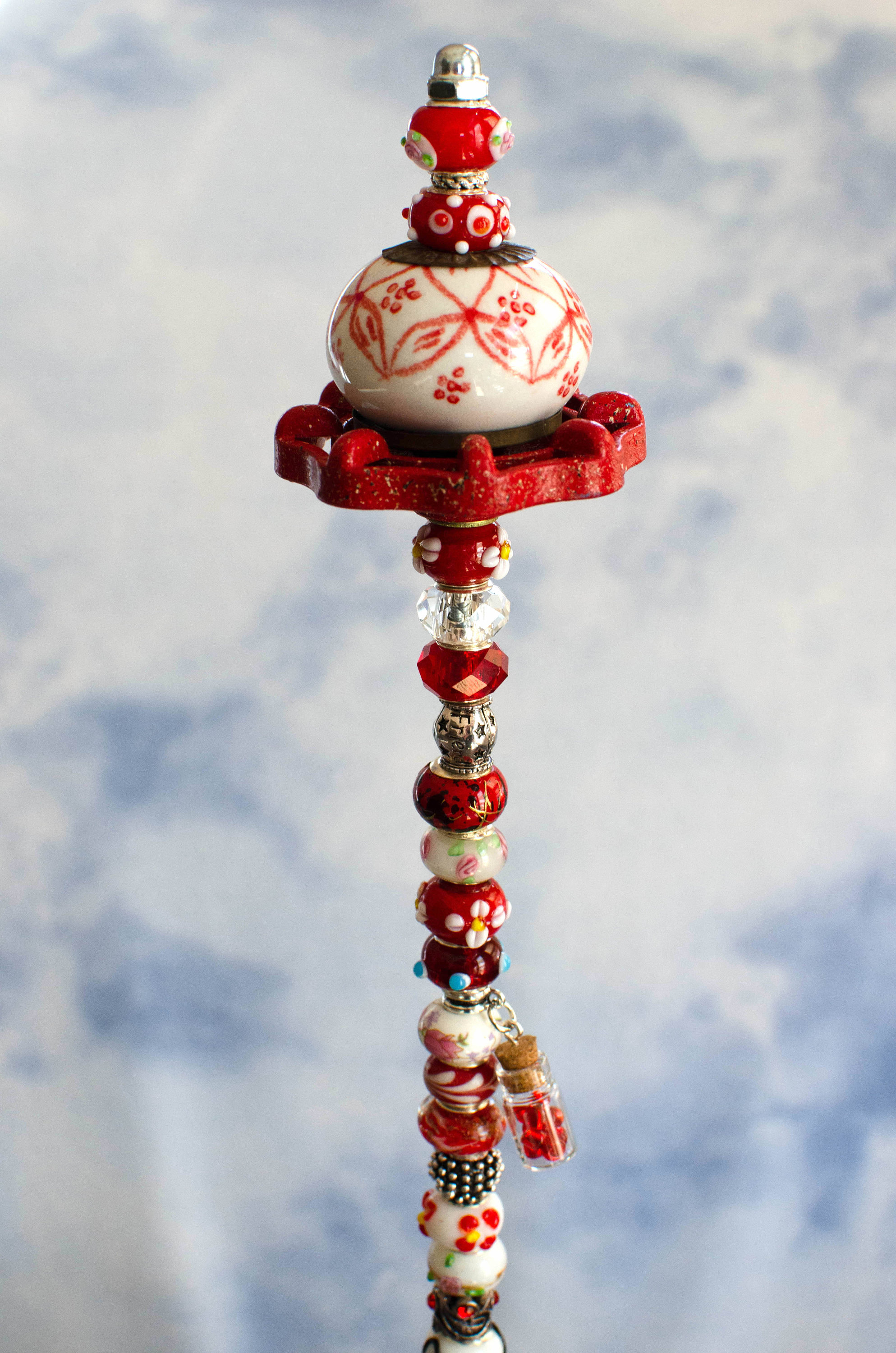 18 Unique Whimsical Beaded Garden Wands With Colorful Knobs & Hose ...