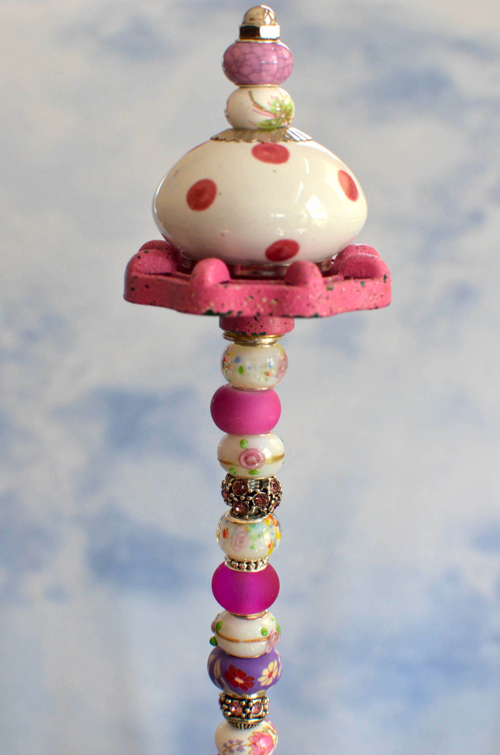 18” Unique Whimsical Beaded Garden Wands With Colorful Knobs & Hose ...