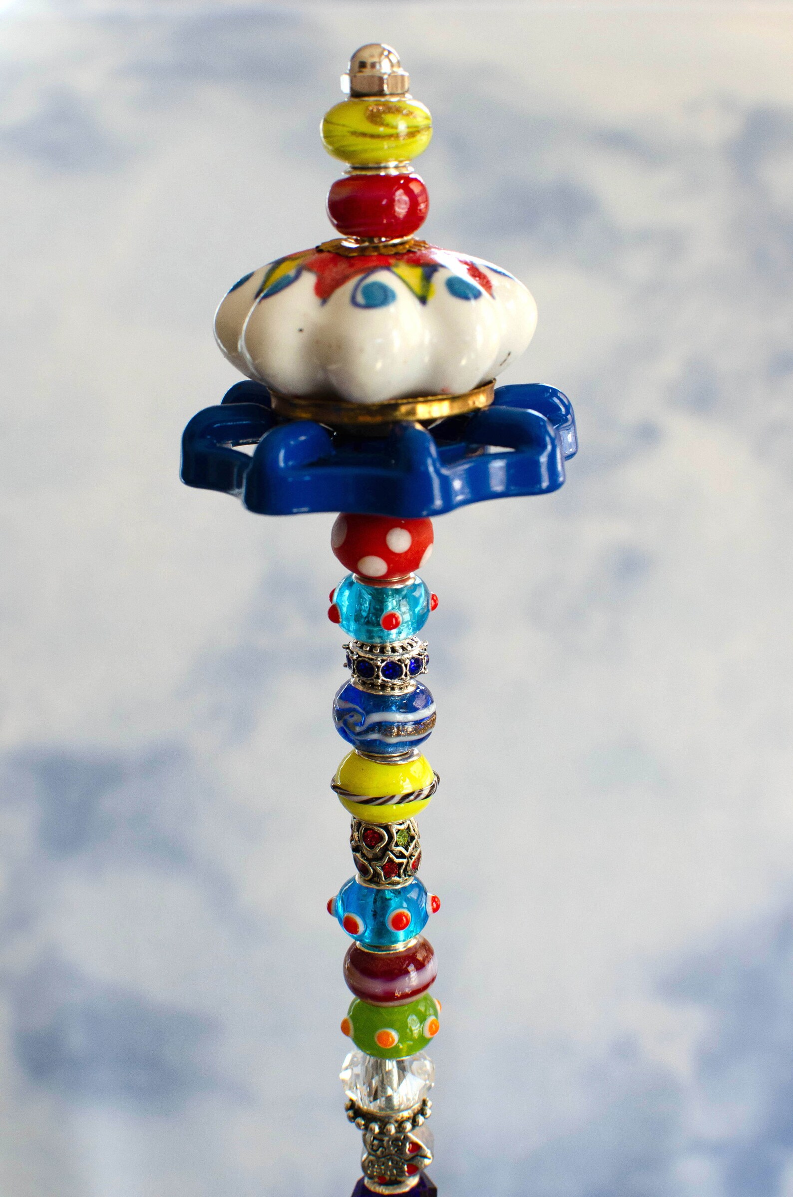 18 Unique Whimsical Beaded Garden Wands With Colorful Knobs & Hose ...