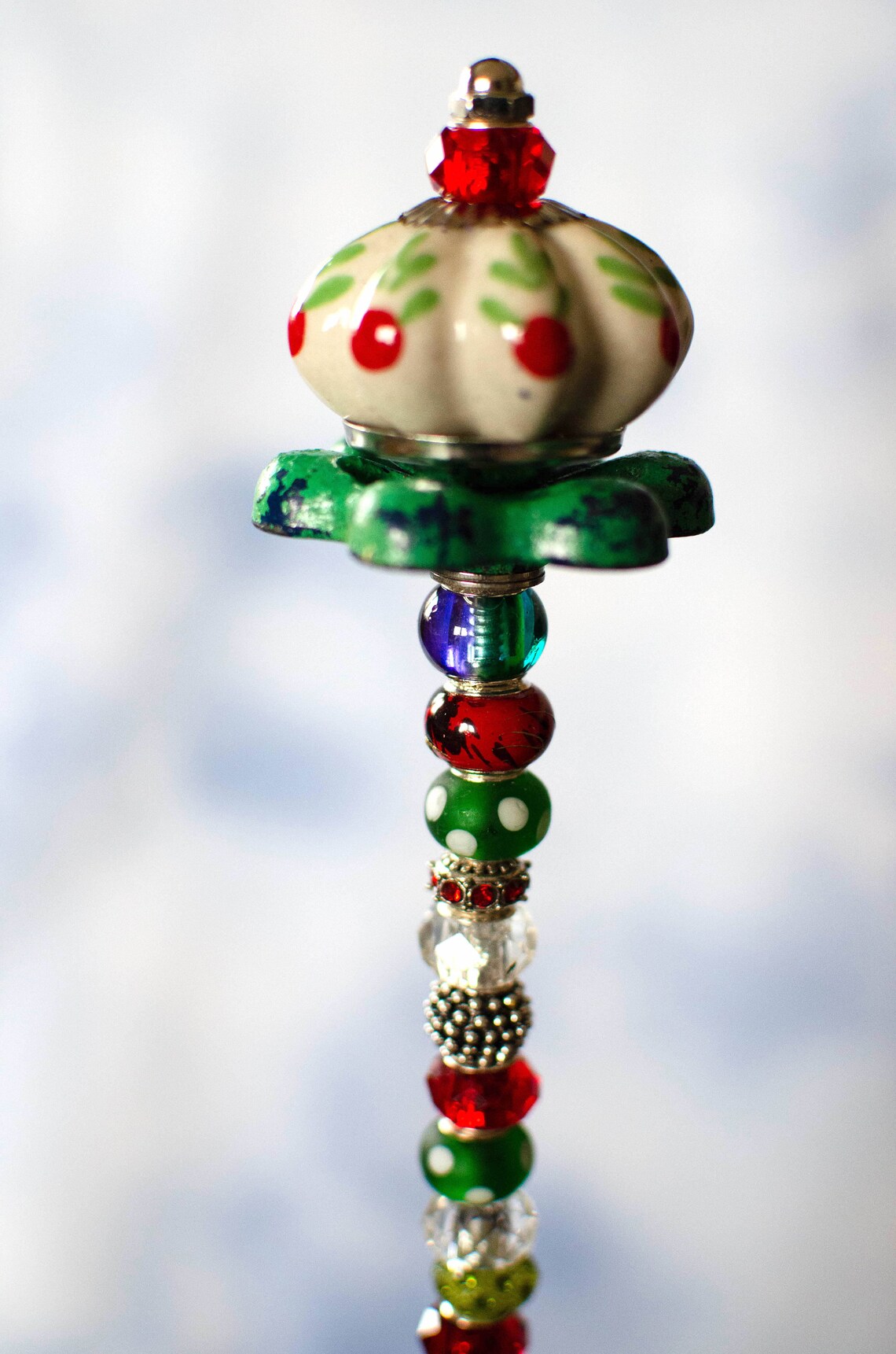 18” Unique Whimsical Beaded Garden Wands With Colorful Knobs & Hose ...