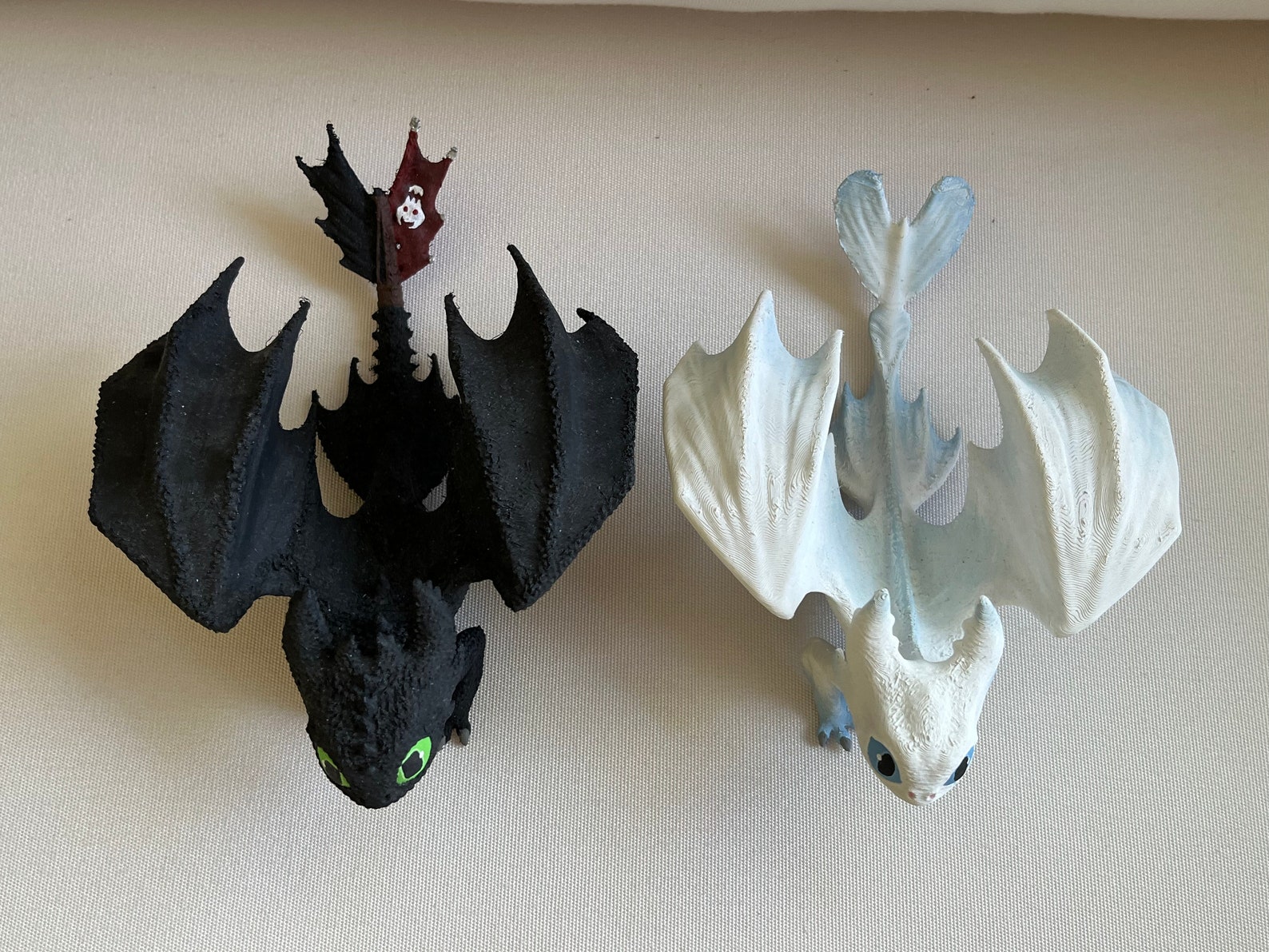 Realistic Toothless or Light Fury - Etsy