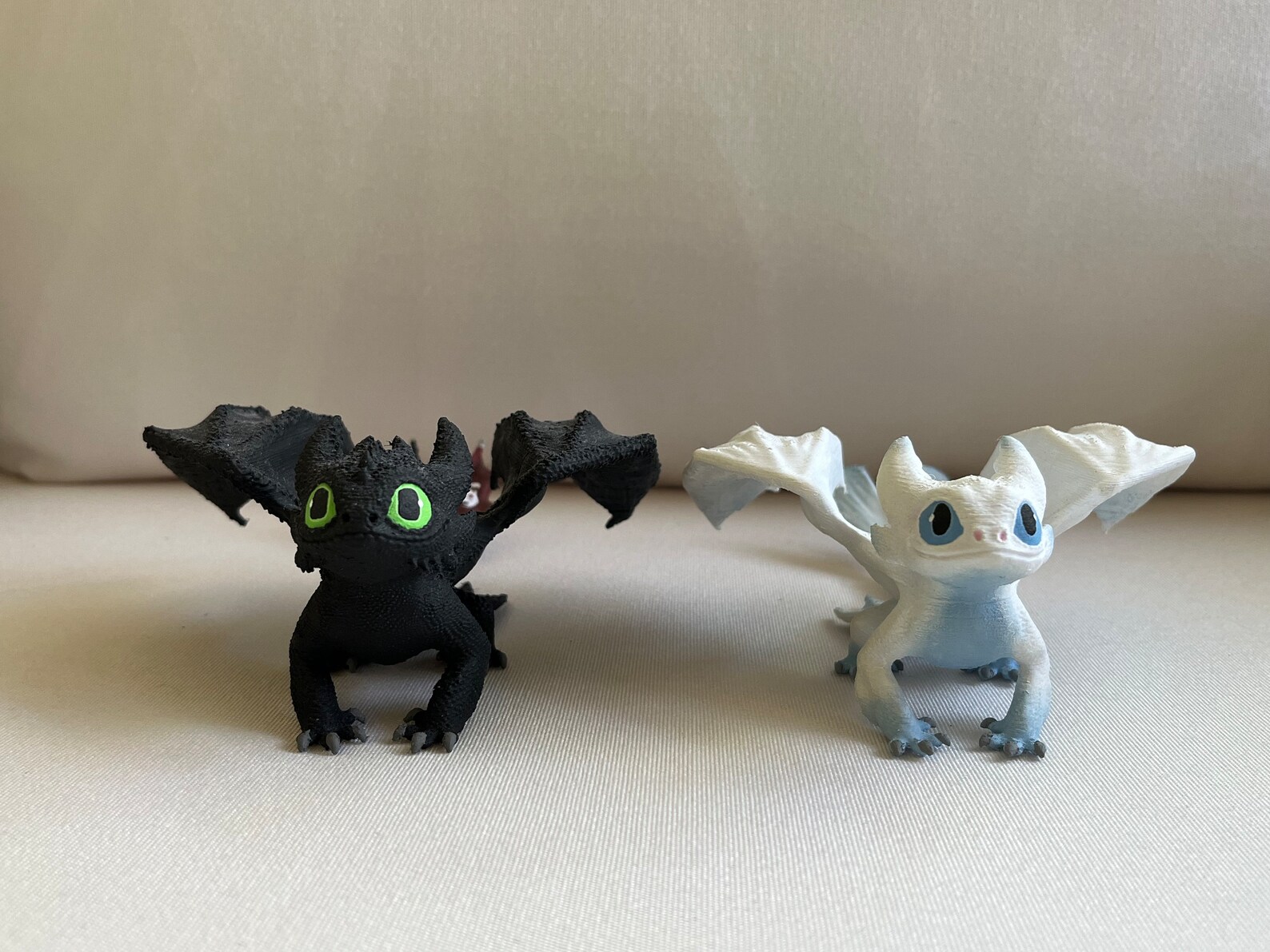 Realistic Toothless or Light Fury - Etsy