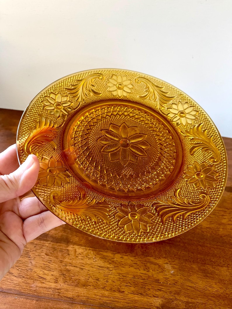 Indiana Tiara Indiana Amber Sandwich Glass 8 1/4” Set of 4 Luncheon ...