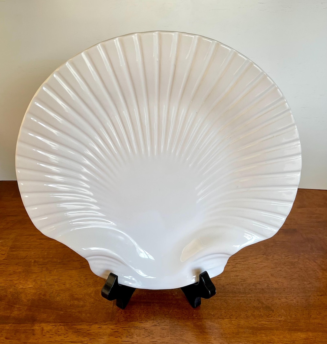 White Majolica Shell Shaped Plate Made in Portugal - Etsy
