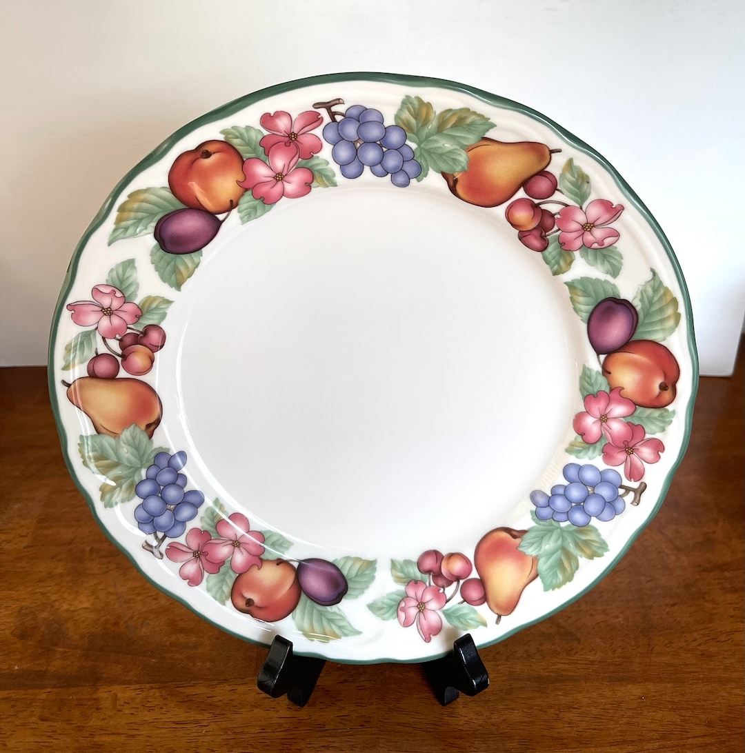 Set of 4 Epoch Market Day E801 Dinner Plates 10 1/2” Multi Fruit Border ...