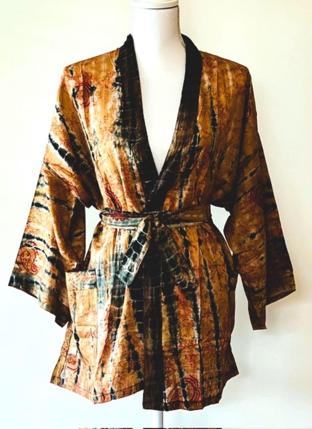 The Accessory in Demand, A Short Silk Kimono Jacket. A Tie Dye Beauty ...