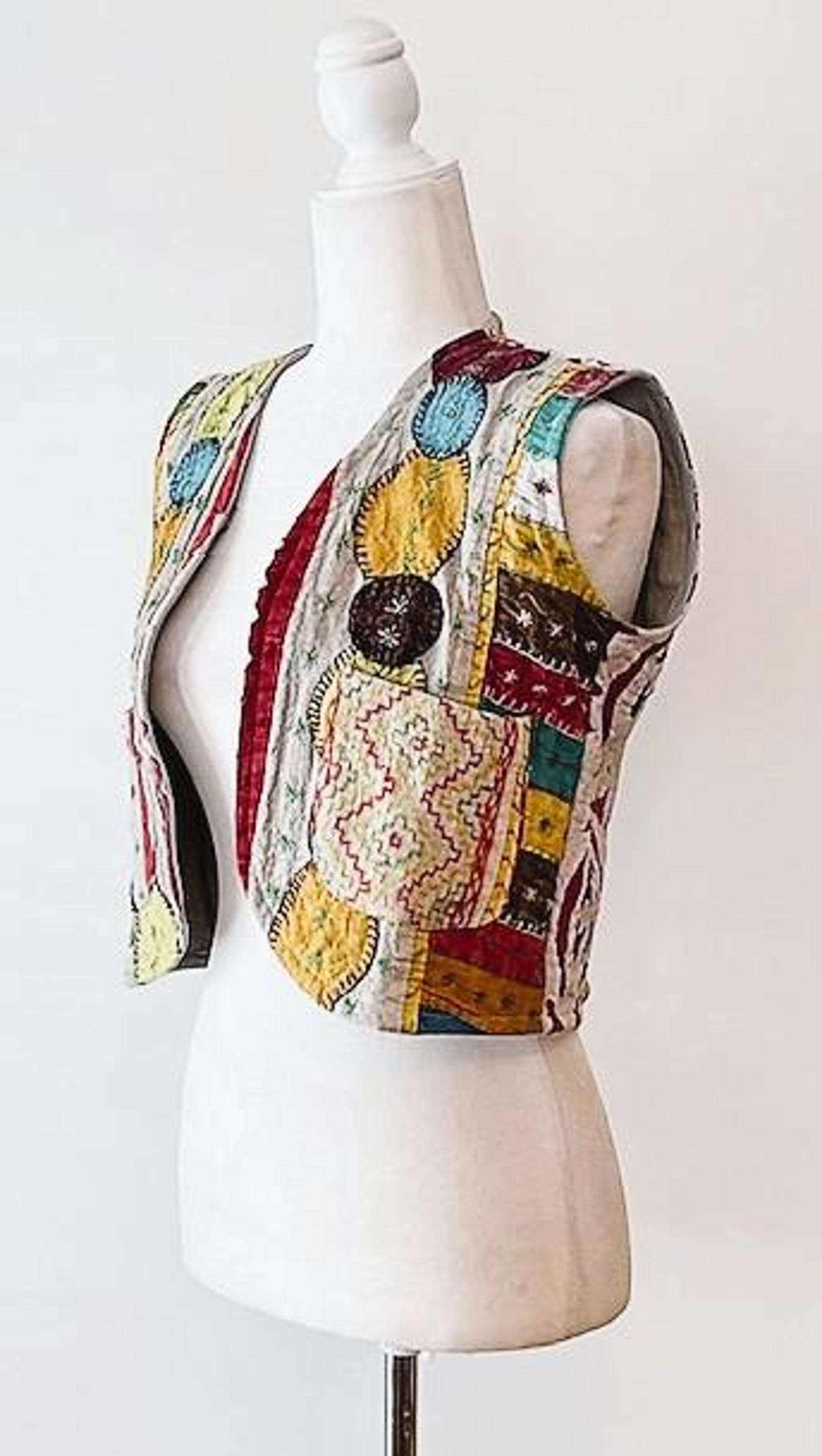Cutwork Short Kantha Vest (multicolor) - Etsy