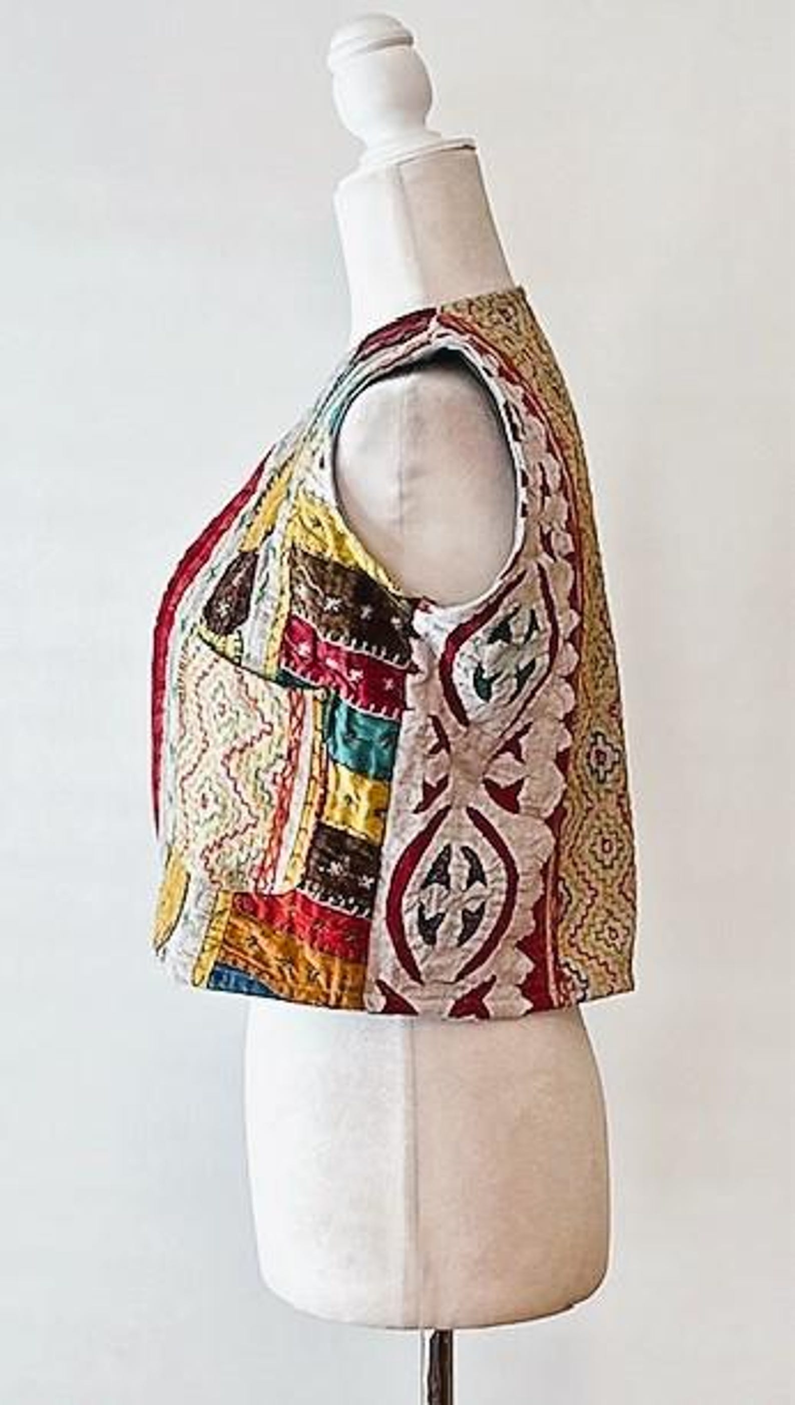 Cutwork Short Kantha Vest (multicolor) - Etsy
