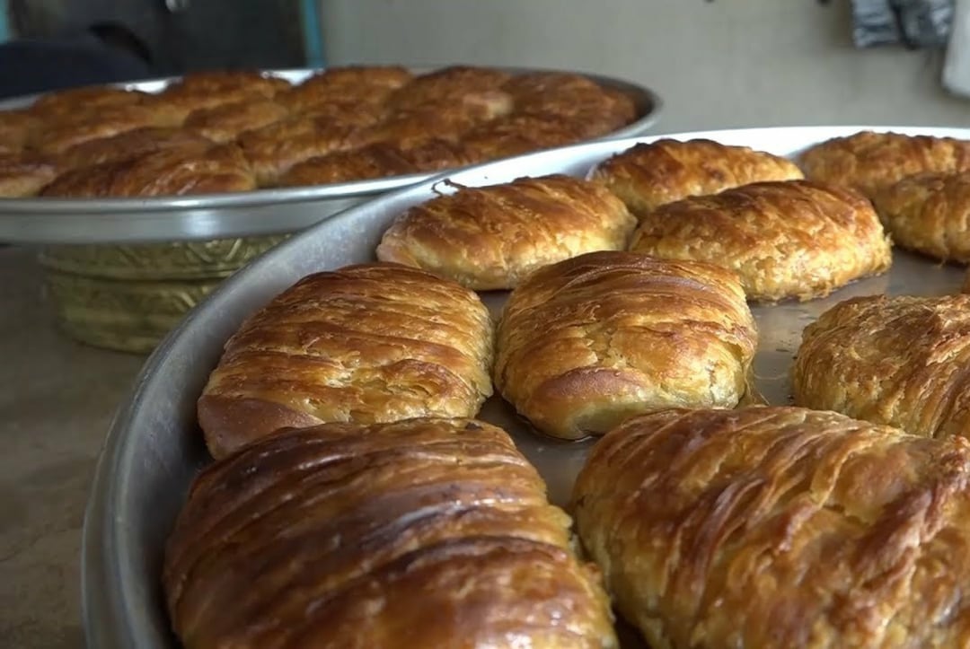 Shaebiat (شعيبيات) Syrian Specialty, Sweets, Desserts, Croissant ...
