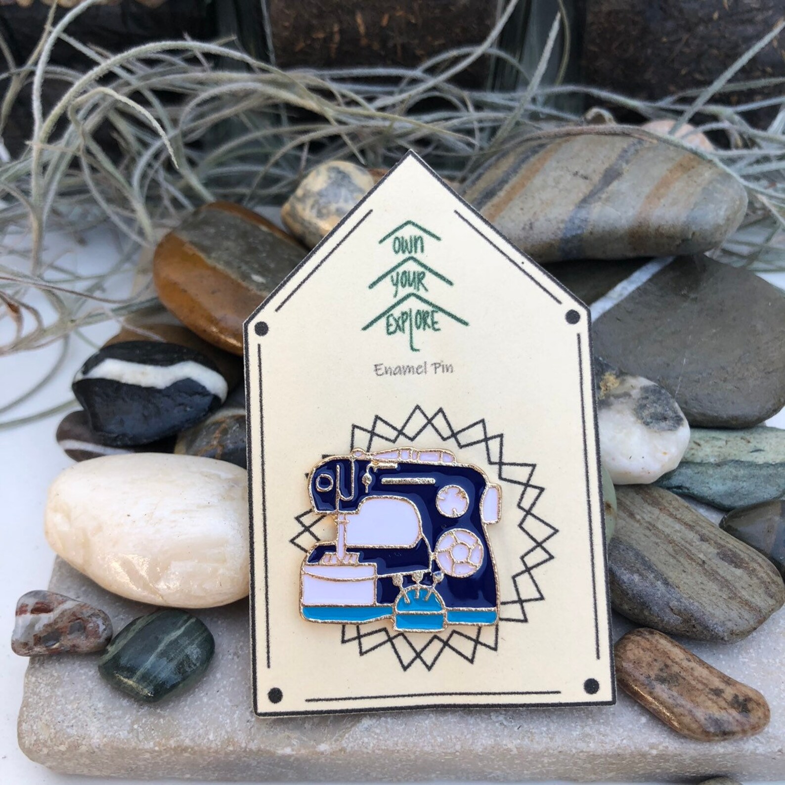 Sewing Machine Pin Hard Enamel Pin Cute Crafty Sewing Pin - Etsy