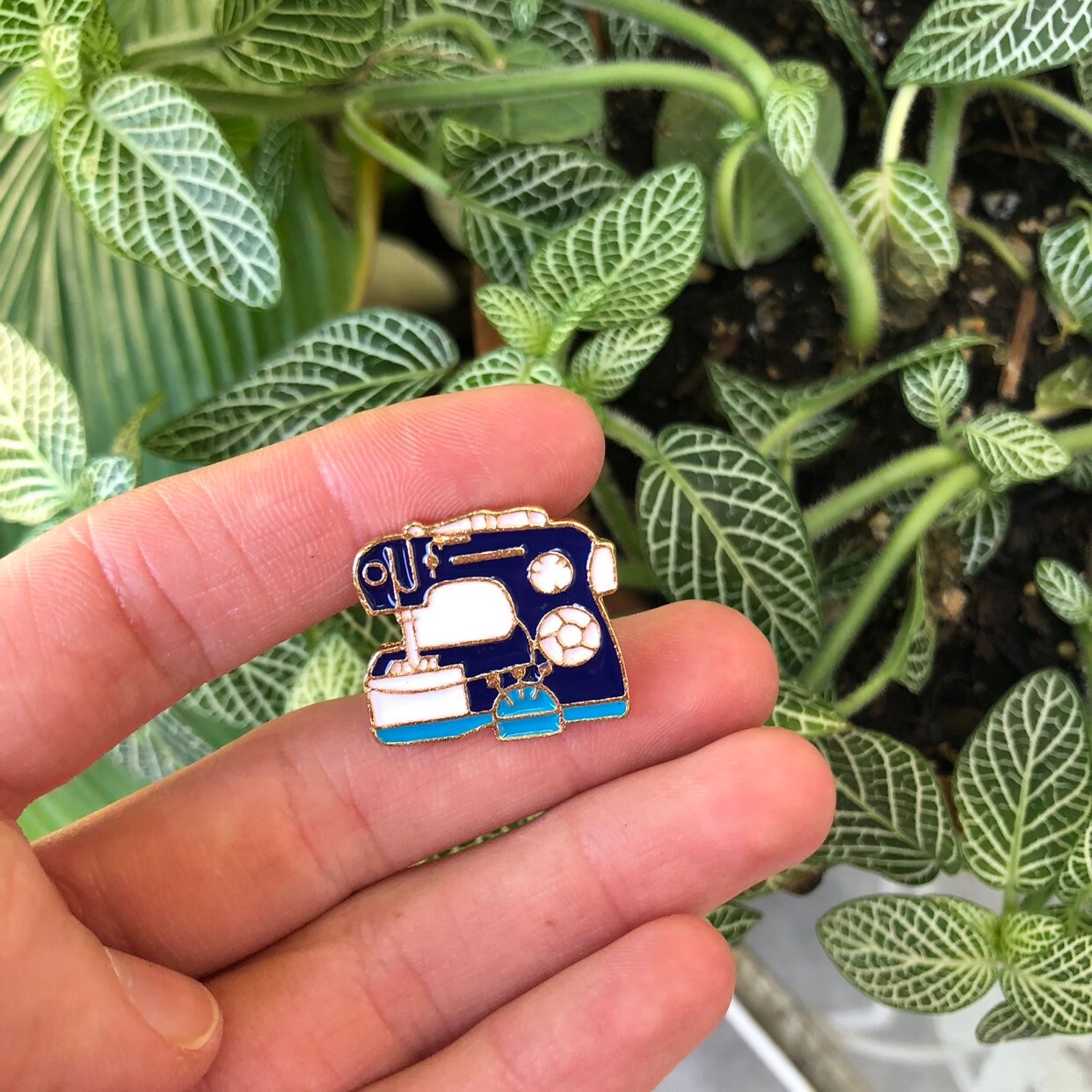 Sewing Machine Pin Hard Enamel Pin Cute Crafty Sewing Pin - Etsy