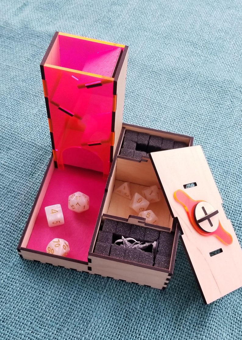 Role-Playing Dice Box & Dice Tower Set | Etsy