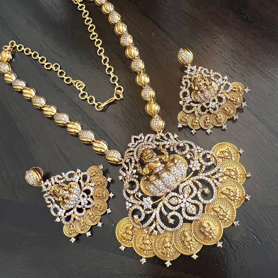 Lakshmi Devi Traditional Indian Jewelry, Antique Coin Mala Necklace ...