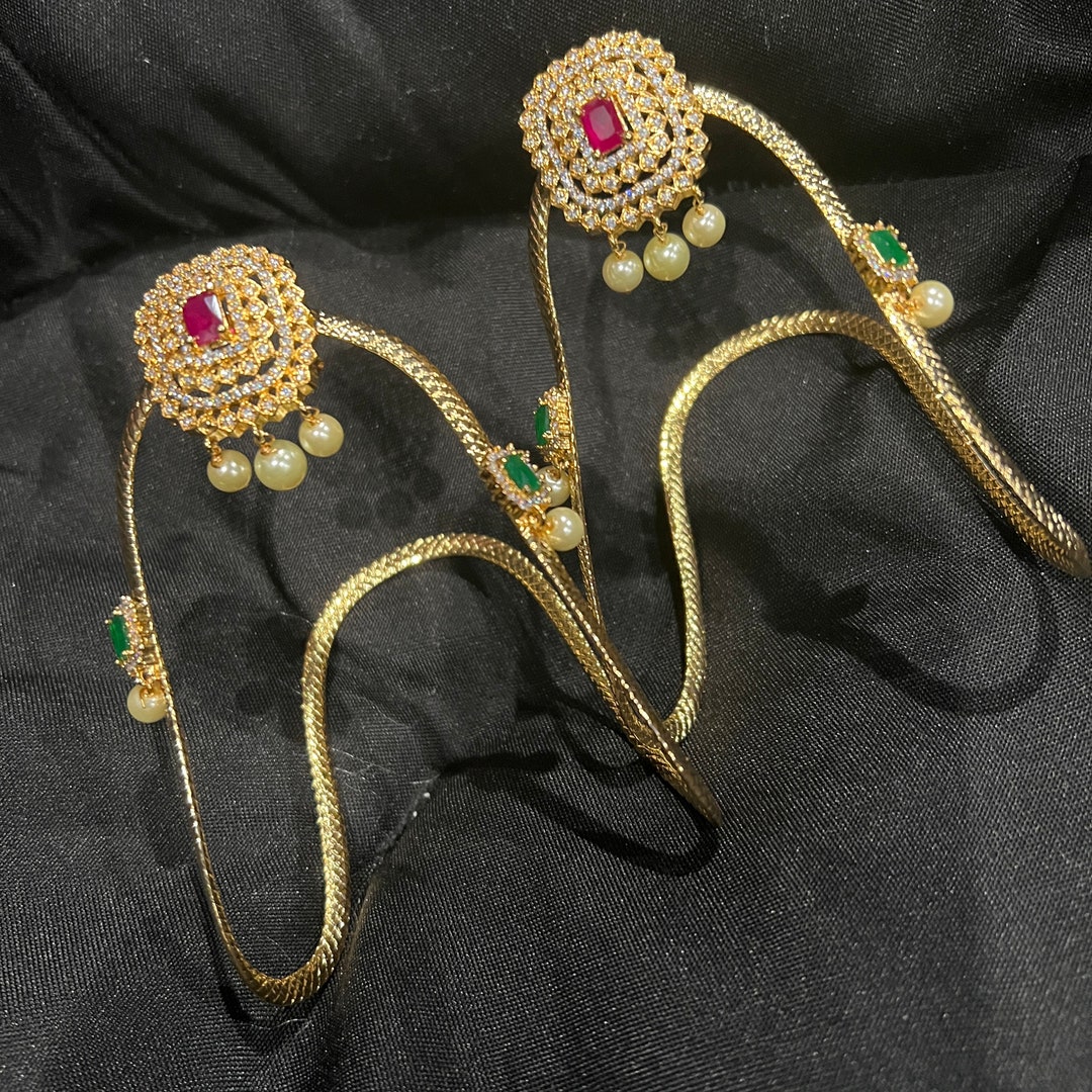 Adult Armlet, Pink and Green Vanki Type Armlet With American Diamonds ...