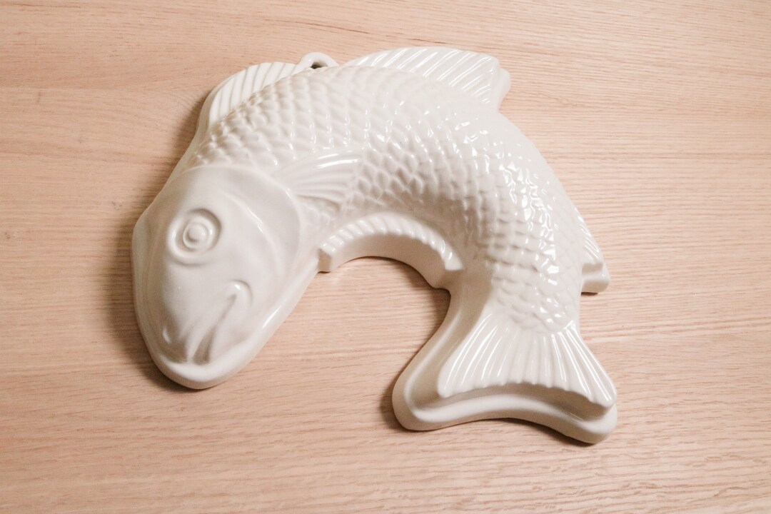 White Ceramic Fish Jell-o Mold - Etsy