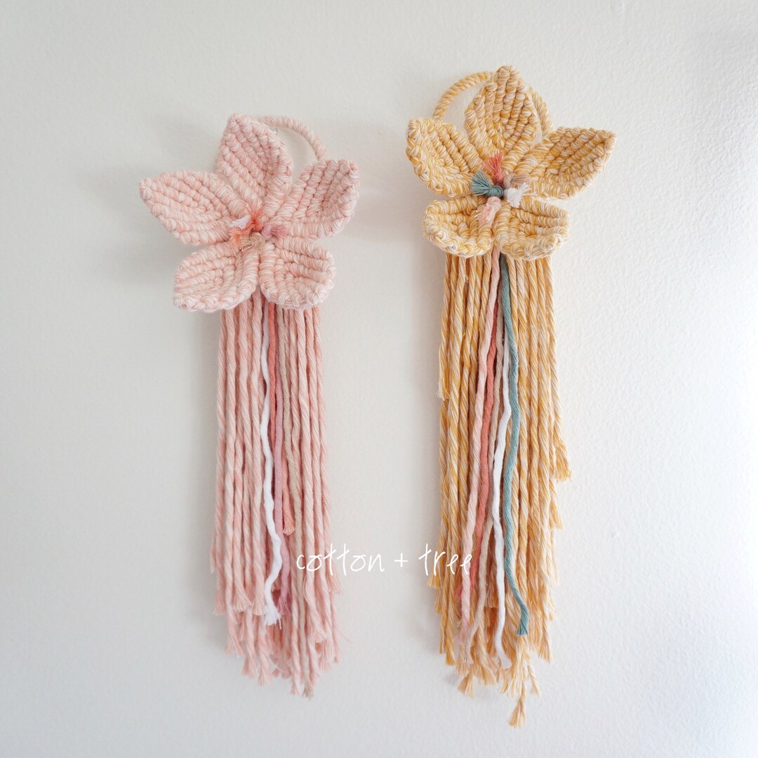 Macrame Flower Wall Hanging | Macrame Flower Wreath | Modern Macrame ...