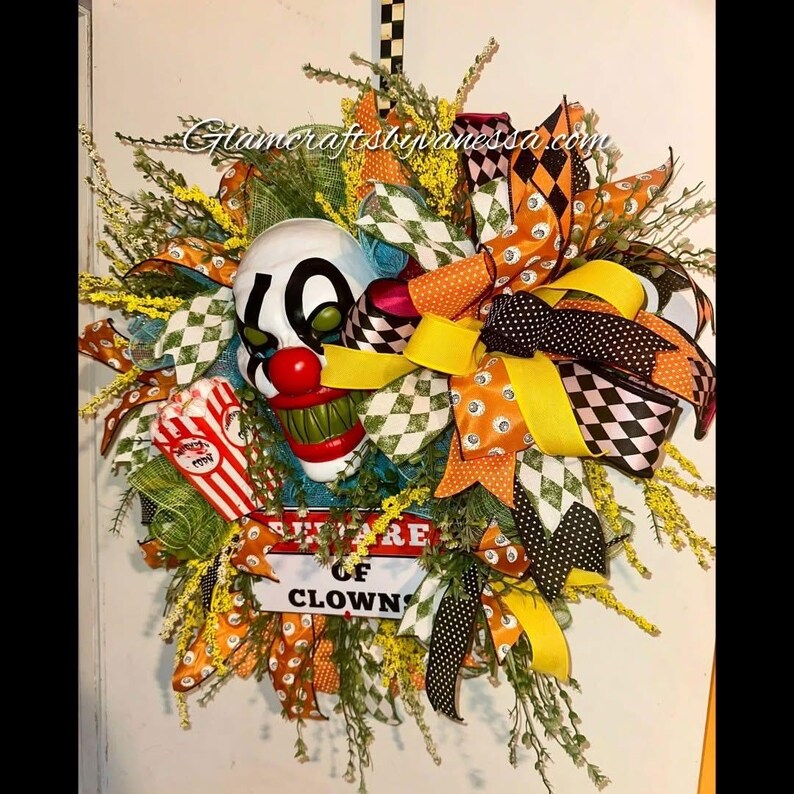 Creepy Clown Circus Wreath, Halloween Decor - Etsy