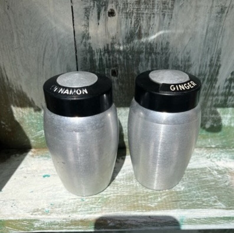 Vintage 50s Aluminum Spice Containers Set of 5 With Pepper, Ginger ...