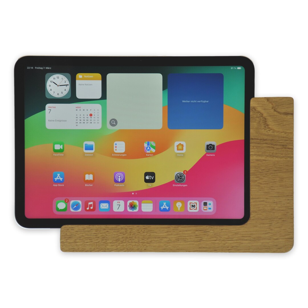 Noble Frames Tablet Wall Mount Made of Oak With Charging Function ...