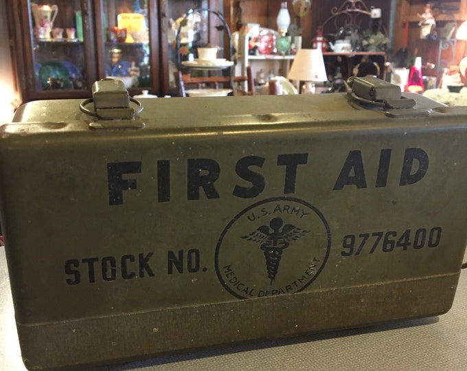 World War 2 First Aid Metal Kit - Etsy