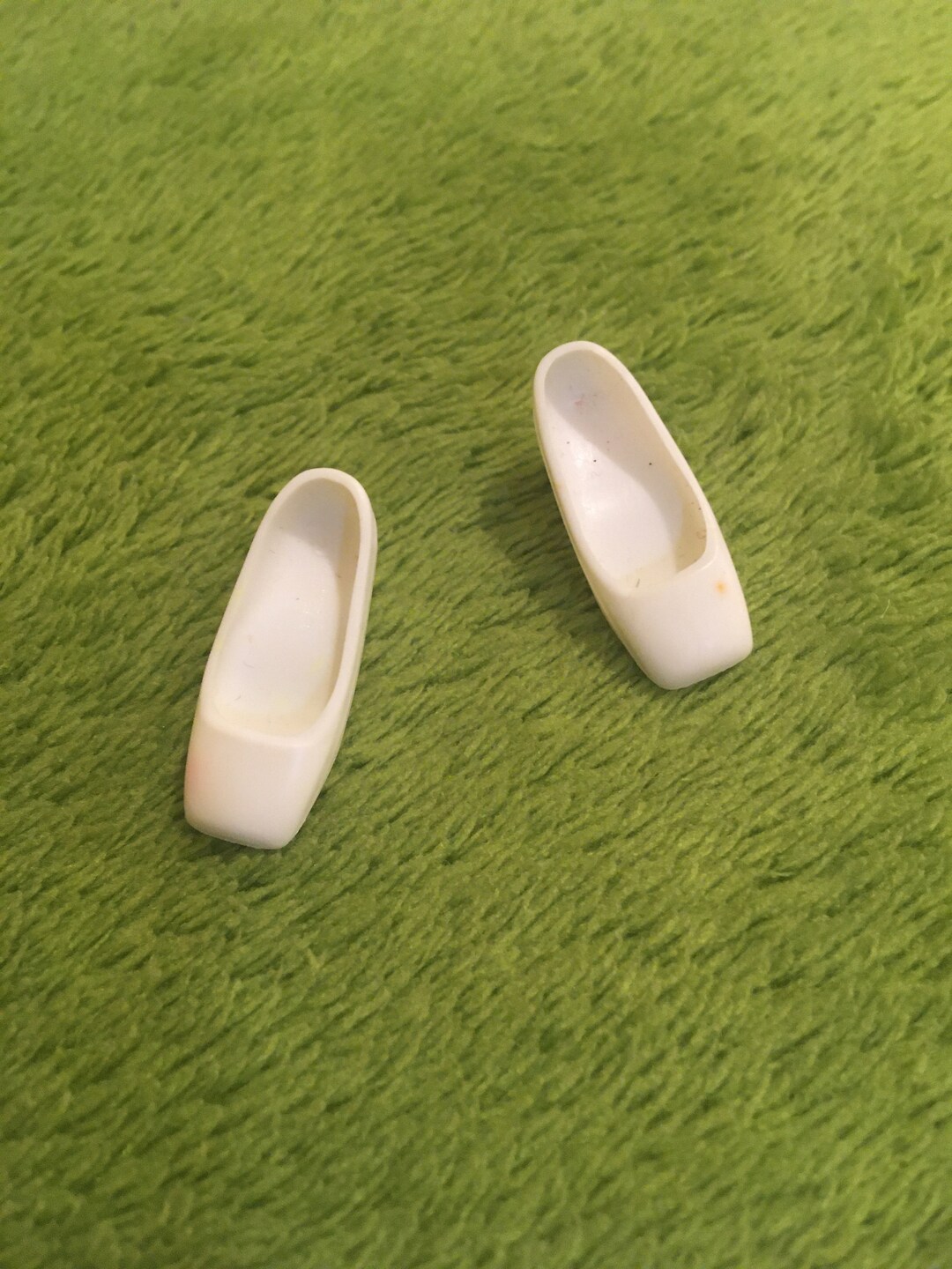 Francie Square-toed White Reproduction Low Heels From 2005 Barbie ...
