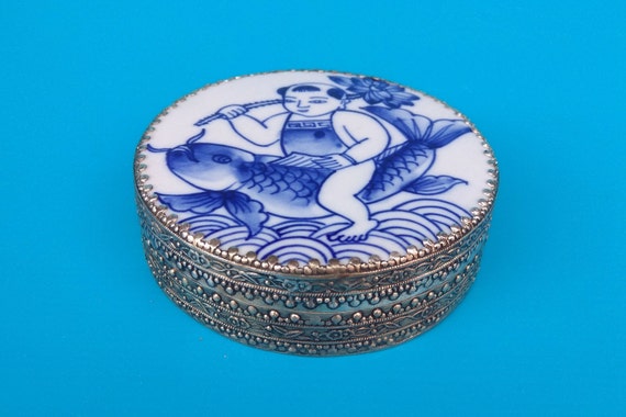 Vintage Chinese Silver-plated Big Round Trinket Jewel… - Gem