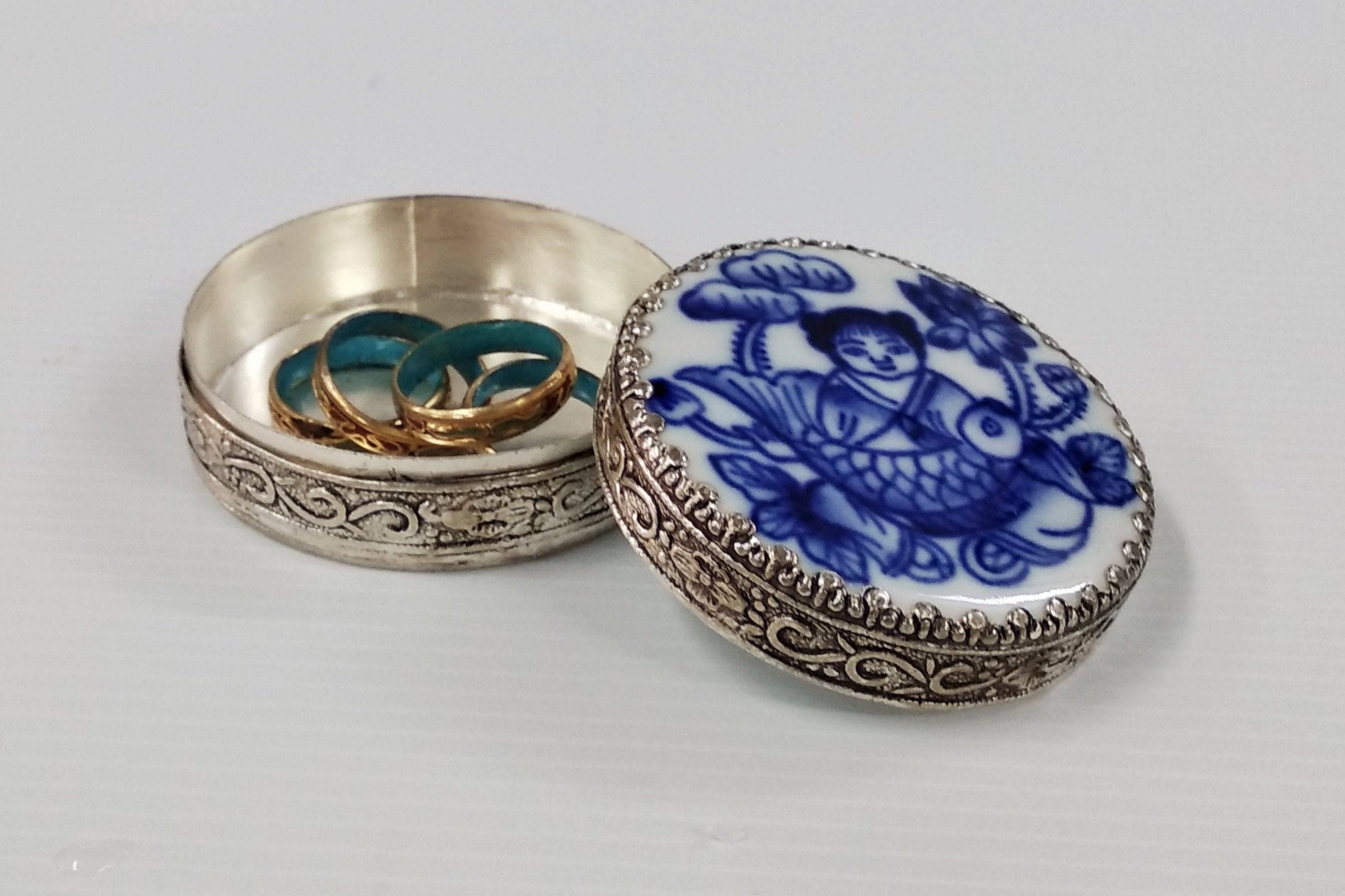 Vintage Chinese Silver-plated Round Small Trinket Jewelry Ring Box,hand ...