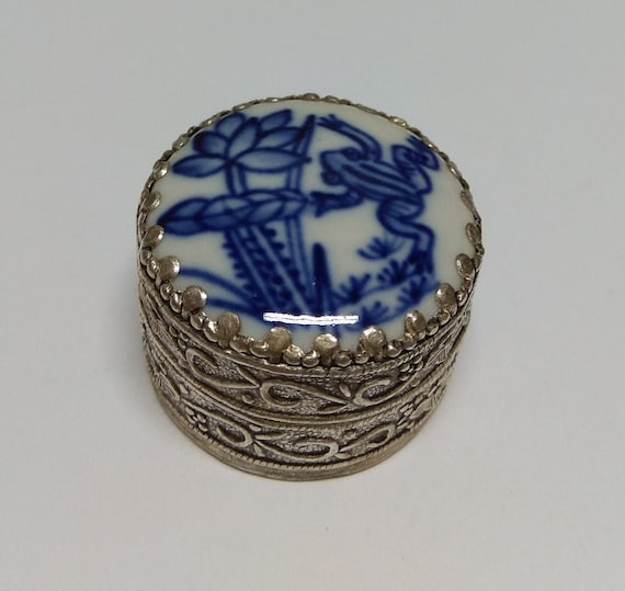 Vintage Chinese Silver-plated Round Mini Jewelry Box Ring | Etsy